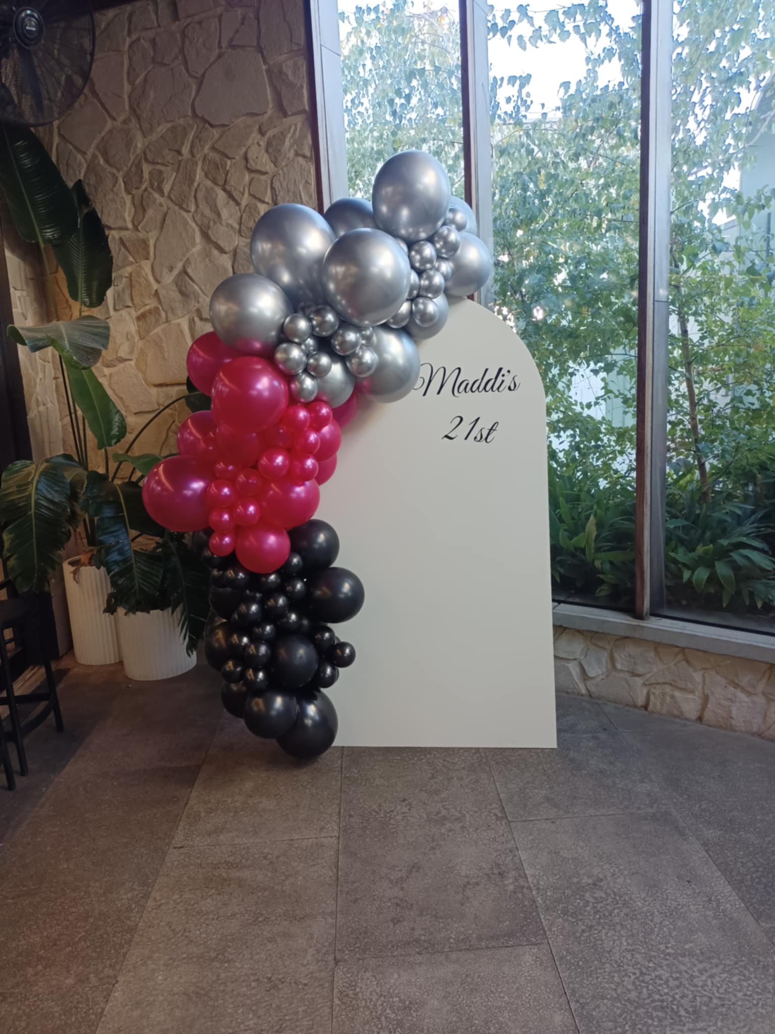 Solid Single Arch Backdrop with Balloon Garland (POA) | Welcome to Mad ...